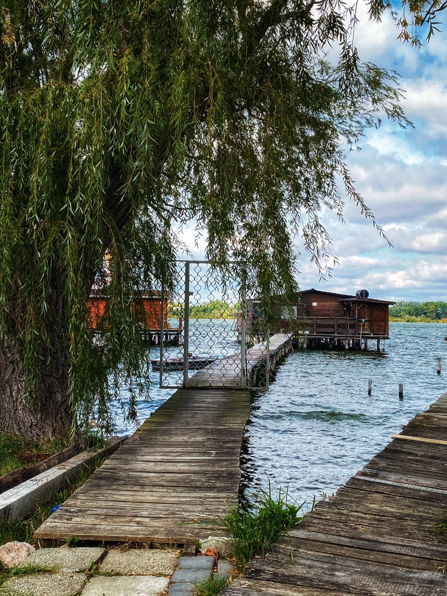 Hungary’s Floating Houses: Lake Bakodi